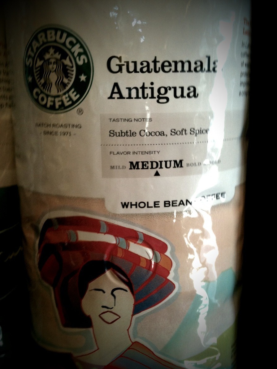 Diseño del empaque del café Guatemala Antigua de Starbucks - Rudy Giron ...